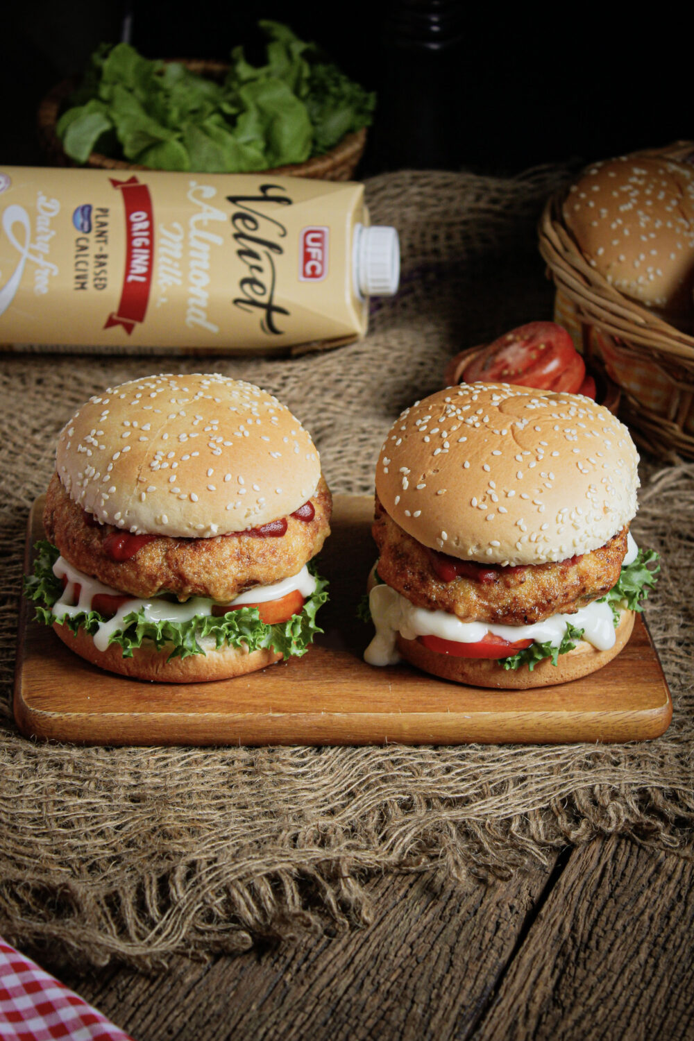Vegan Burger - UFC REFRESH COCONUT WATER